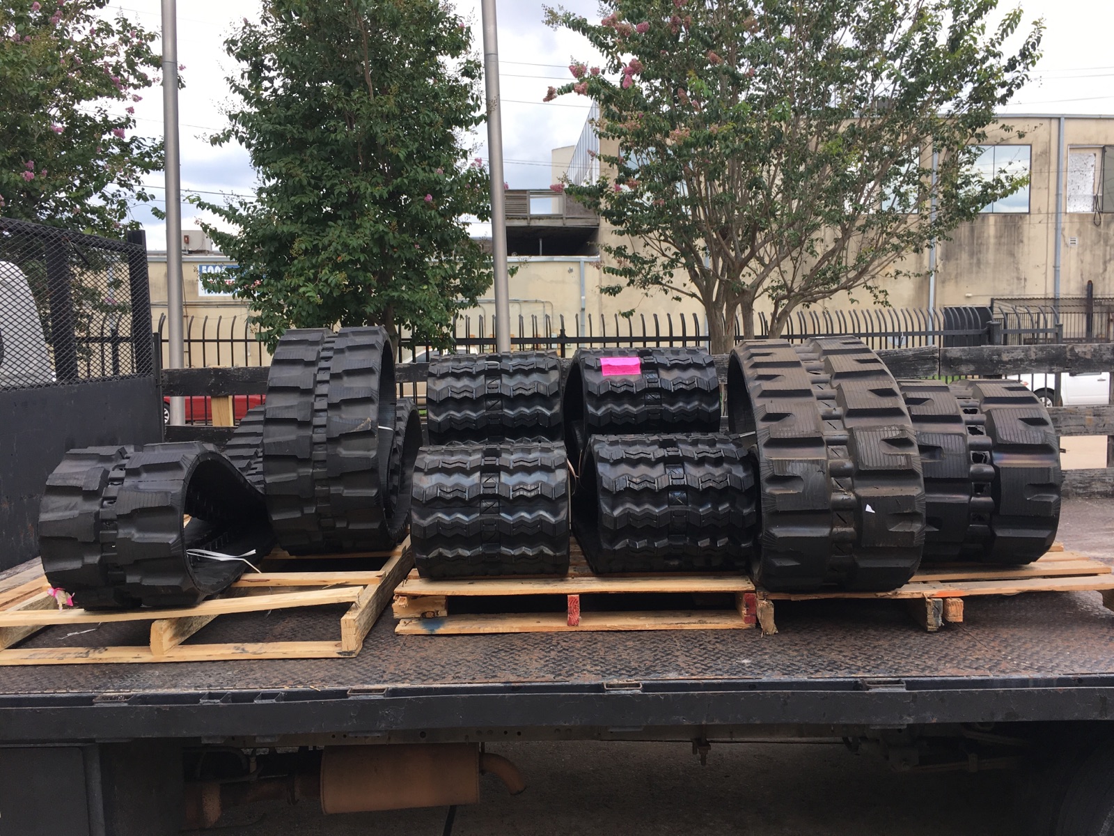 When to Replace Rubber Tracks on a Mini Excavator: Key Signs and ...