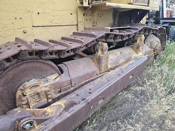 How to Identify and Replace Worn Tracks on Your Excavator or Bulldozer ...