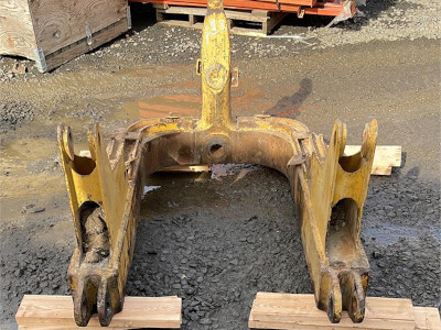 Dozer C-frames | ConEquip Parts